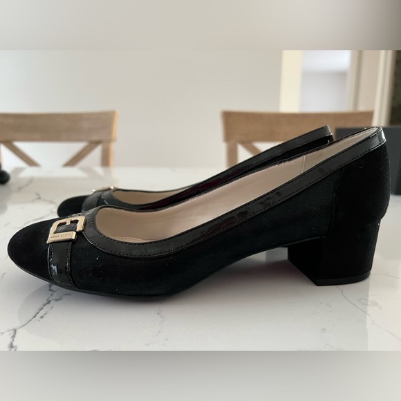 Anne Klein | Shoes | Nwot Anne Klein Flex Hubert Black Suede Heel ...